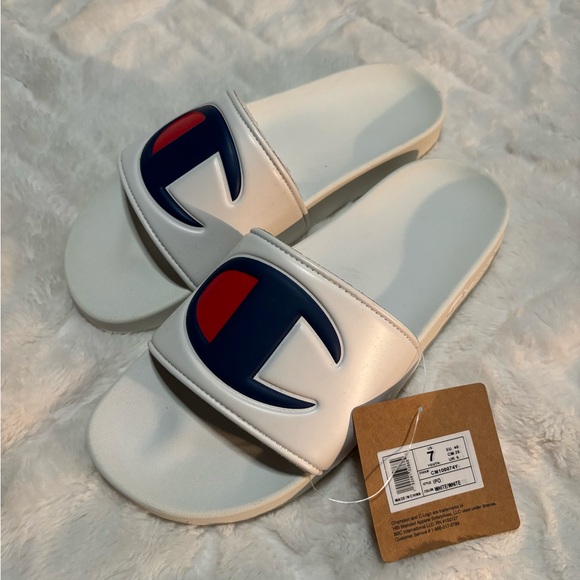 Champion | Shoes | Nwt Champion Slides Us 7 Youth Fits Adult Womens 7 ...